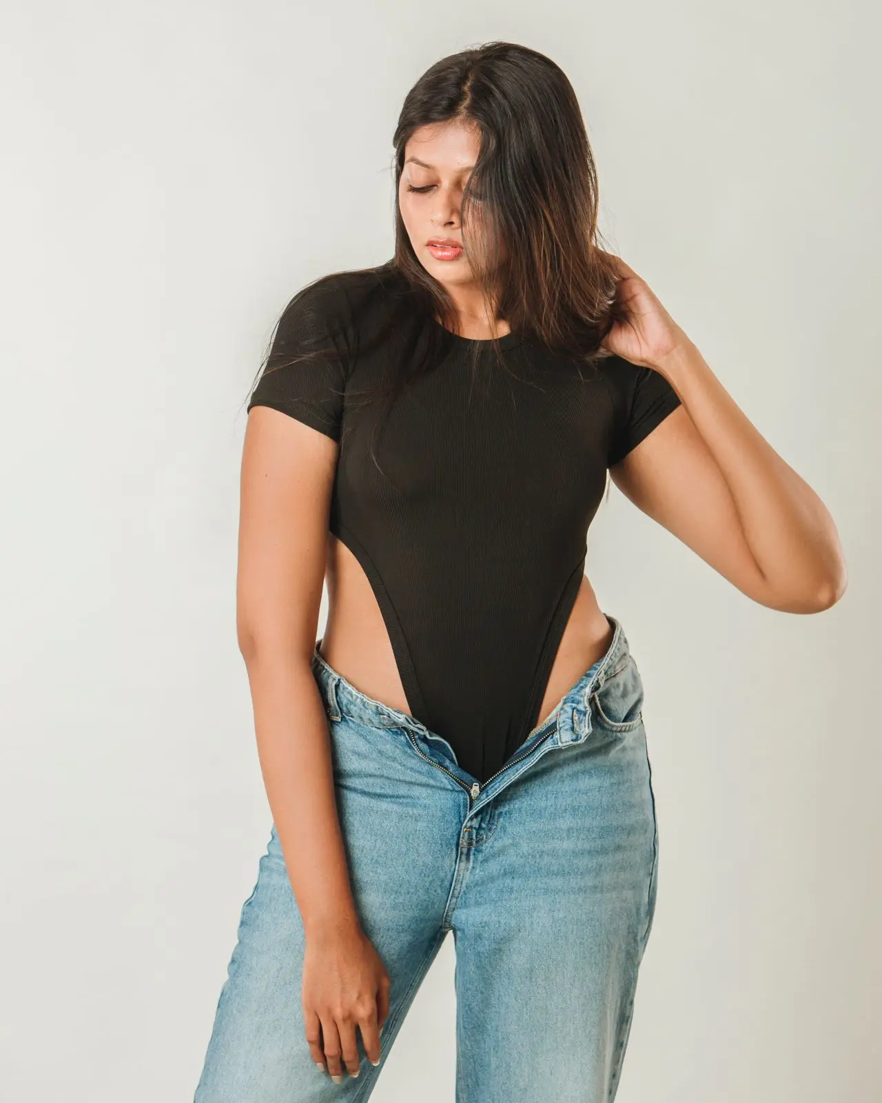 Deep Cut Crew Neck Bodysuit - Sketch Co - Women's Wear